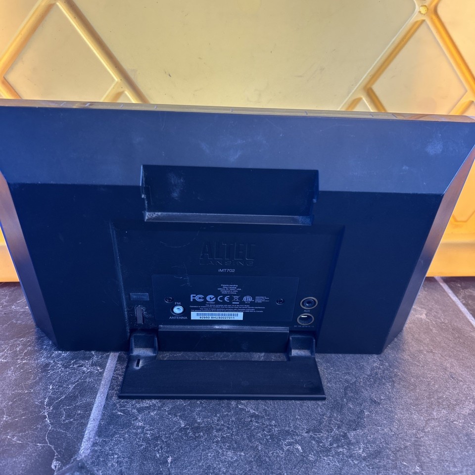 ALTEC LANSING InMotion IMT702 iPod Charging Dock Speaker System FM ...