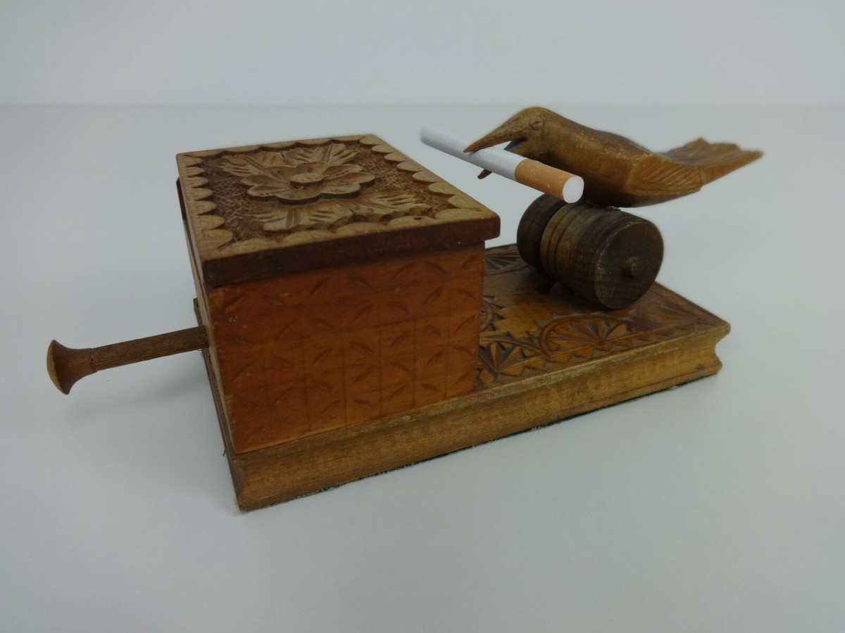 Old Fashioned Cigarette Dispenser 1940's Cigarette Dispenser — Curio