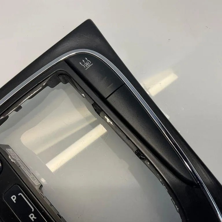 MERCEDES-BENZ E W211 Gear Shifting Level Plastic Trim 2118201810 ...