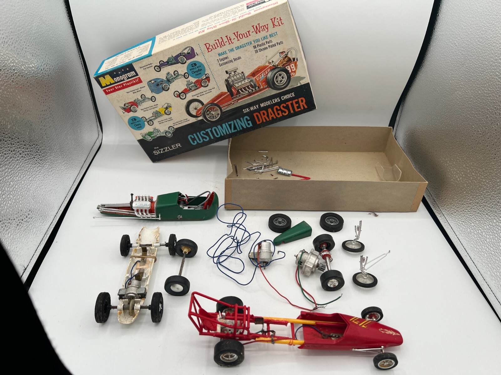 VINTAGE MONOGRAM THE SIZZLER CUSTOMIZING DRAGSTER CAR MODEL KIT ...