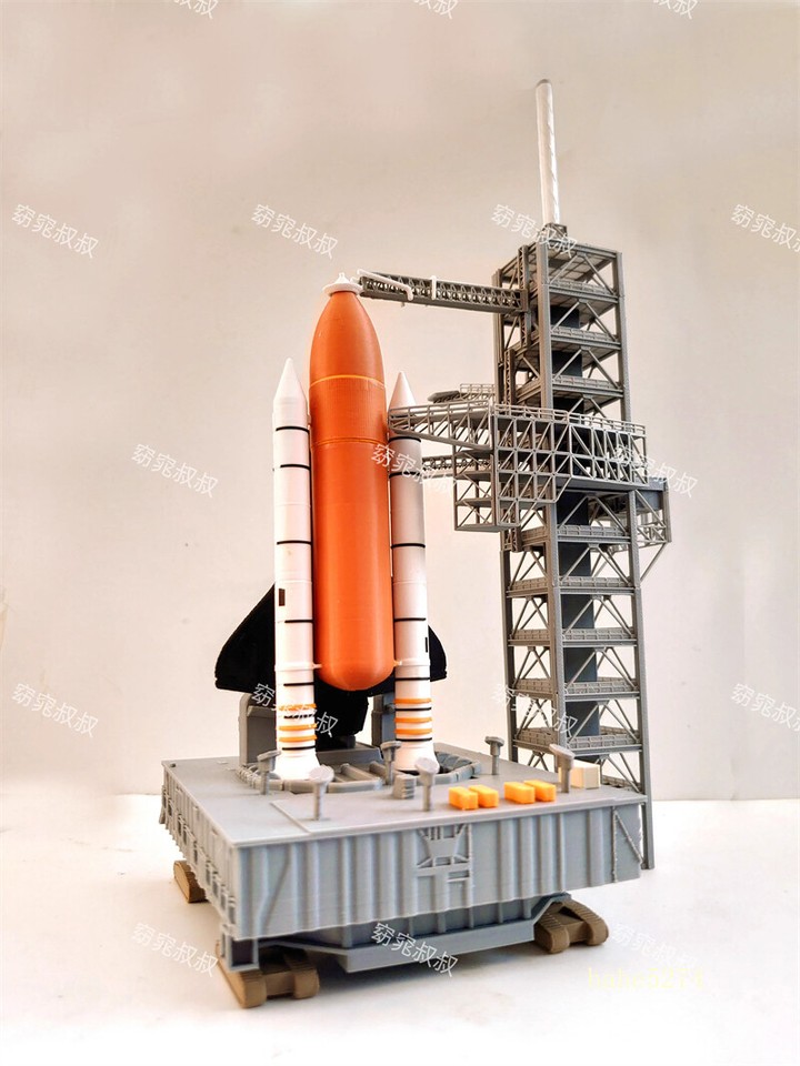 1/400 Space Shuttle Discovery w/Launcher Platform Painted Model ...