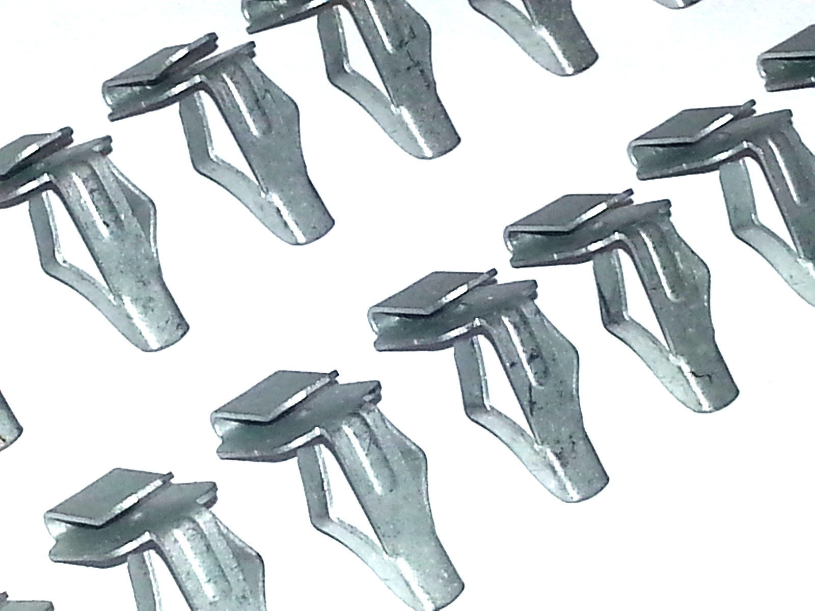 60-81 GM NOSR Interior Door Quarter Panel Trim Retainer Bushing Clips ...