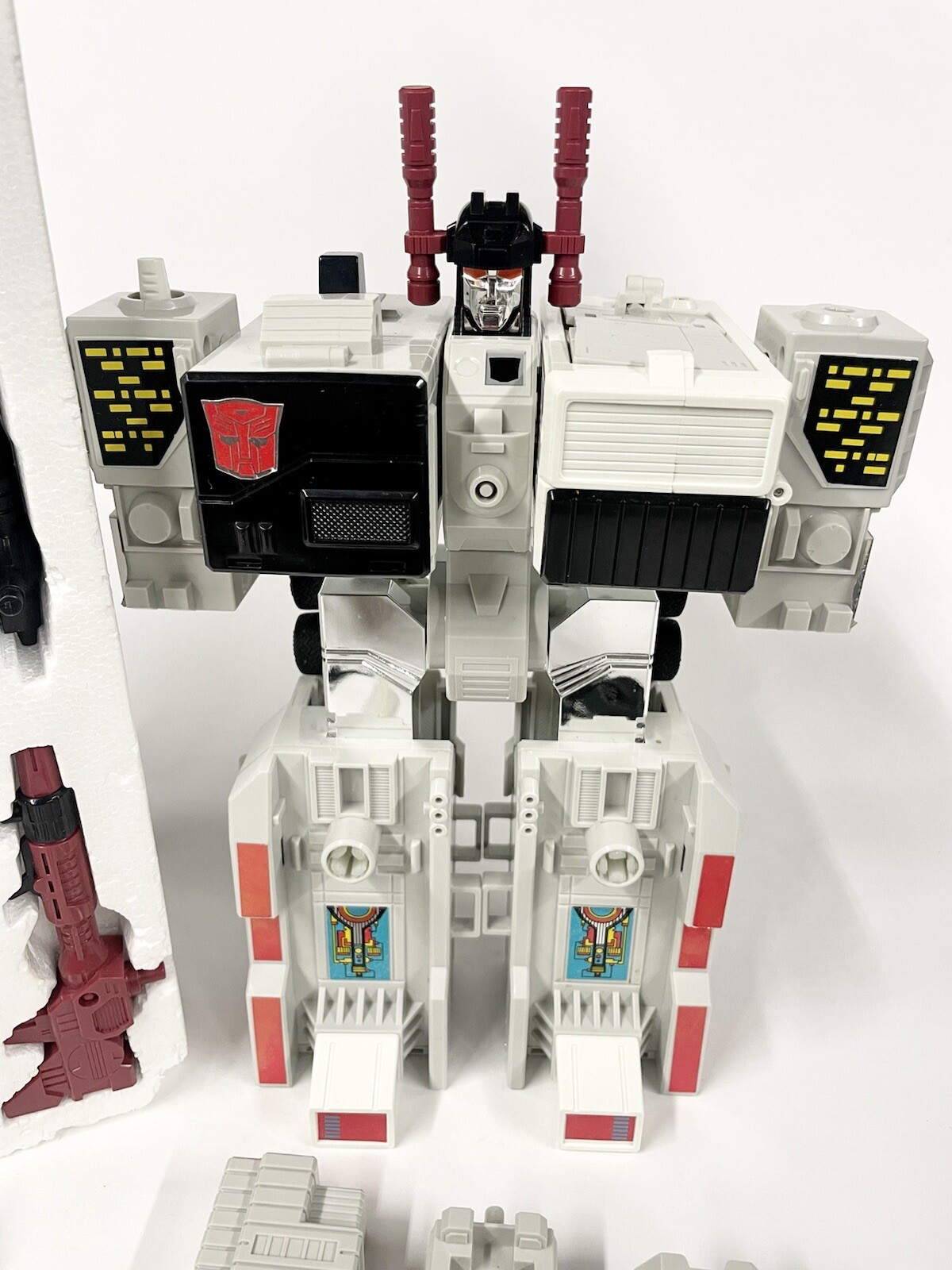 Metroplex Near Complete W/Box & Styrofoam 1985 Vintage G1 Transformers ...