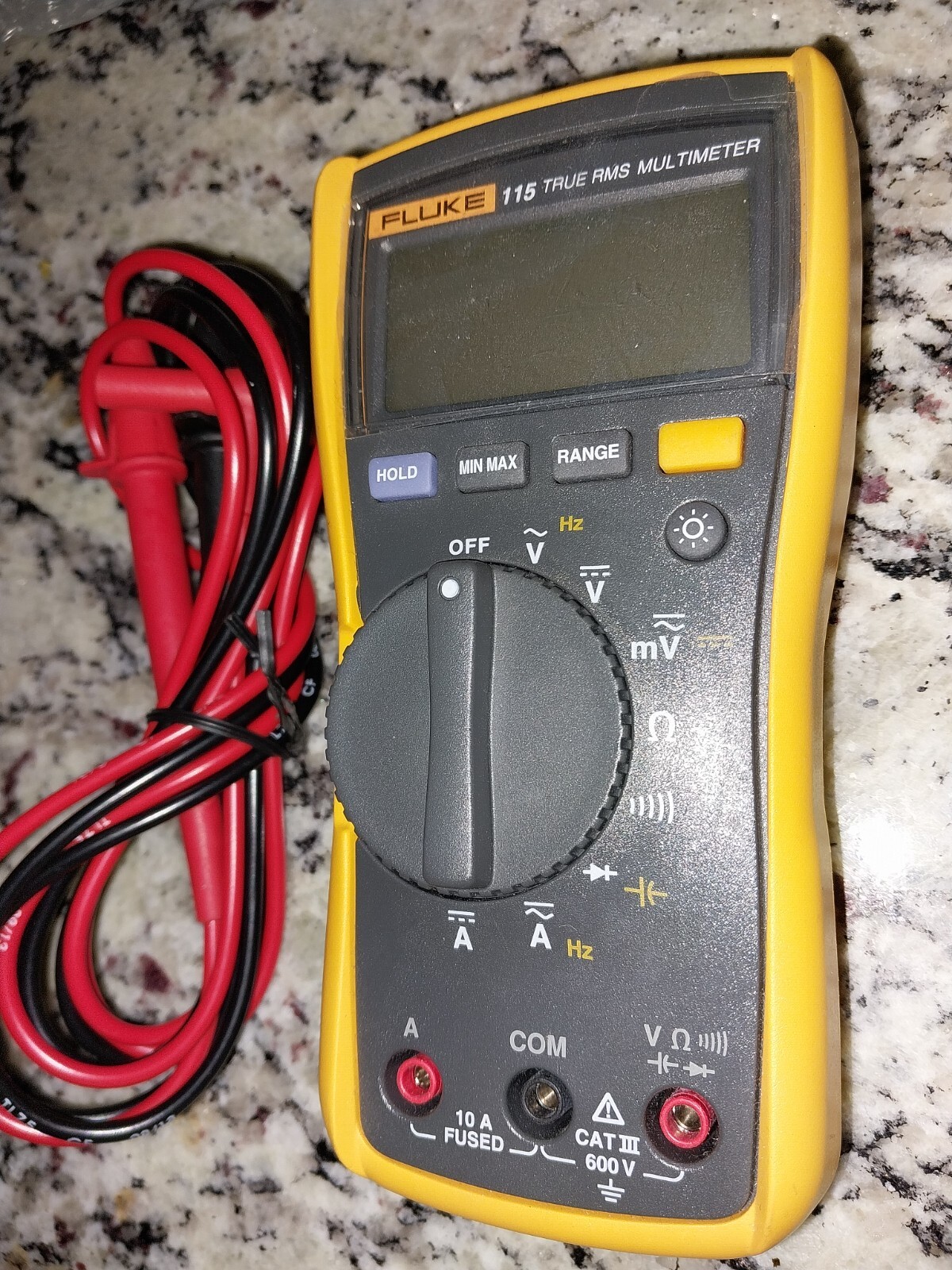 Fluke 115 Compact True-RMS digital multimeter Excellent for aviation ...