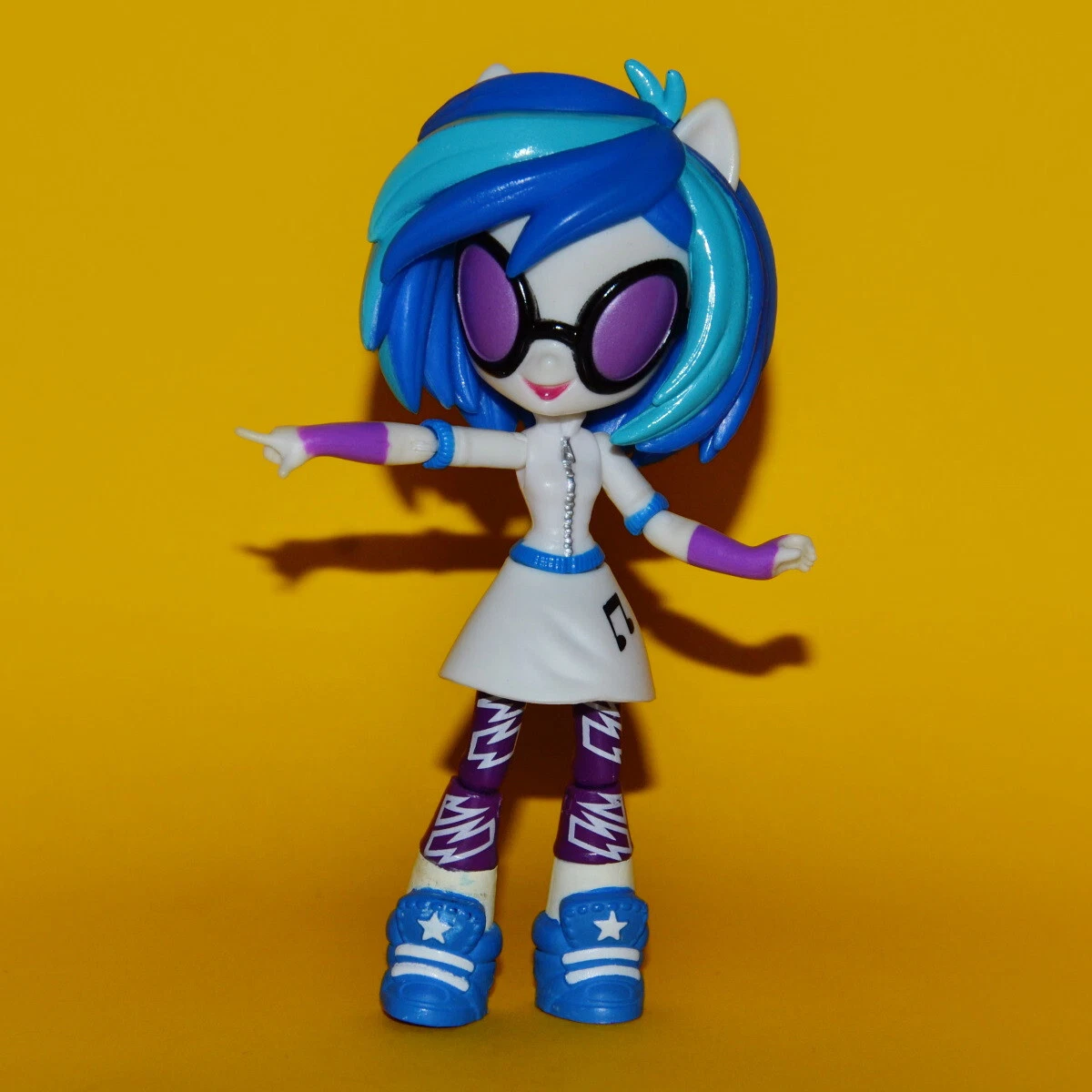 Equestria Girls Rainbow Rocks Vinyl Scratch