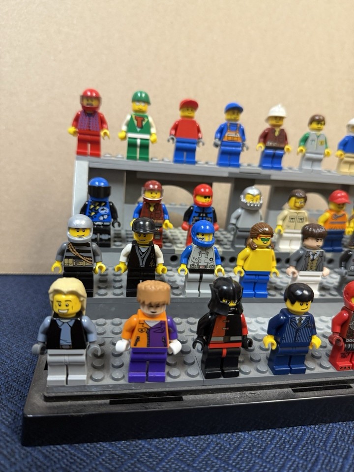 Lego Minifigures Lot Of 32 | eBay