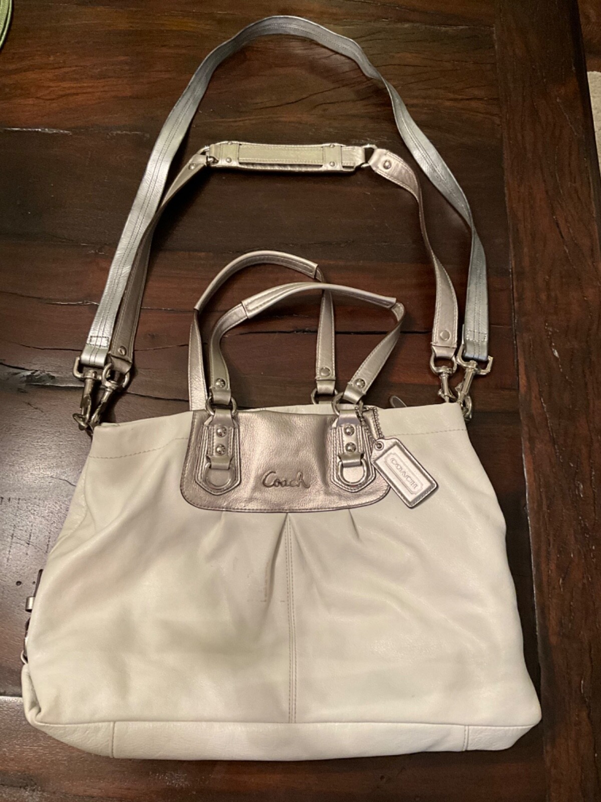 COACH Ivory and Silver Leather shoulder or crossbody … - Gem