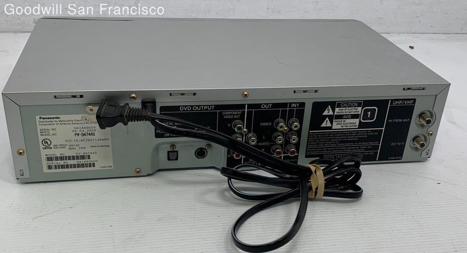 Panasonic PV-D4744S VCR DVD Combo Player VHS Video Cassette Recorder ...