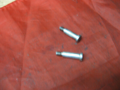 Singer 360 Fashion mate Sewing Machine Parts 2 Bolts Screws For Lid Top ...