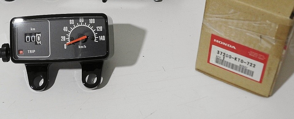 NOS.OEM.HONDA XR200R,XR250R,XR350R,XR500R.Speedometer, Trip meter | eBay