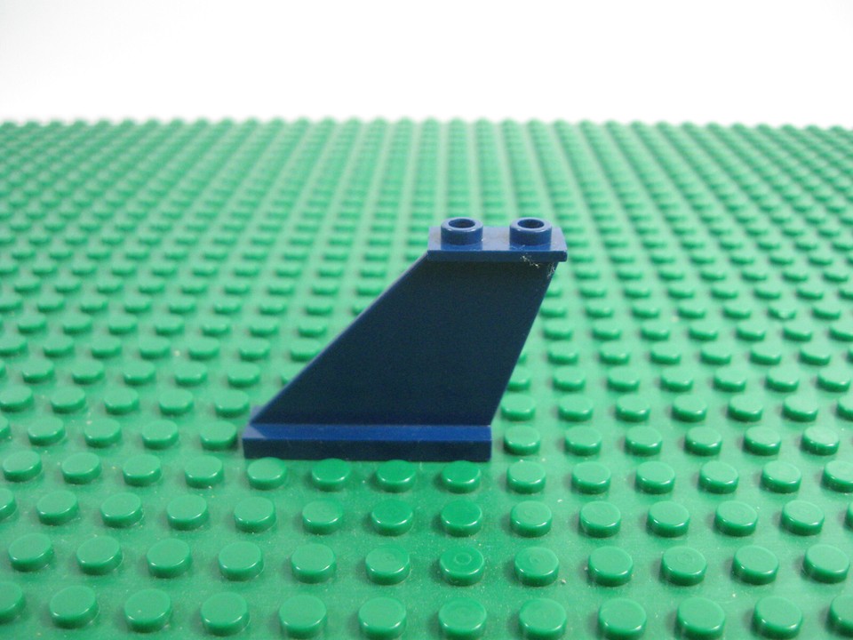 Vintage LEGO Tail 4 x 1 x 3 (1 PCS) Wing Spaceship Airport #2340 ...