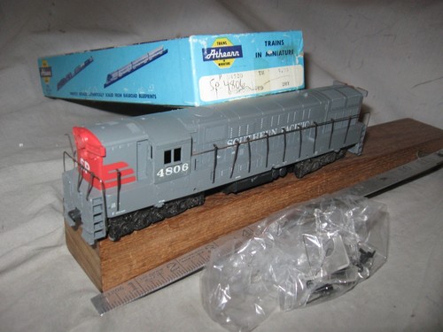 A9743 HO ATHEARN 4320 SOUTHERN PACIFIC RR 4806 FM TRAIN MASTER DIESEL ...