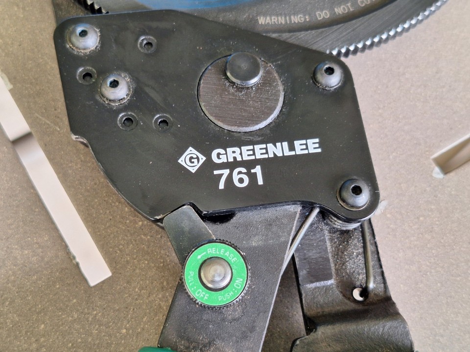 EXC!!! GREENLEE 761 Ratchet Compact Cable Cutter, Center, 1 1/8" Max ...