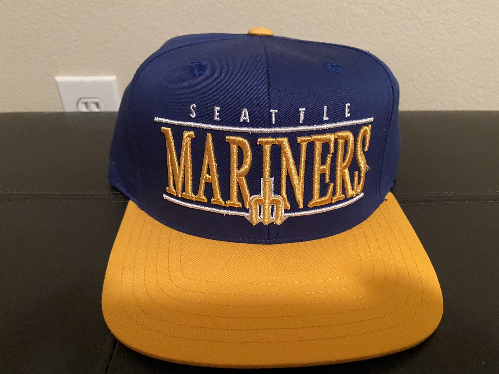 VTG SEATTLE MARINERS SNAPBACK Cooperstown Collection American Needle ...