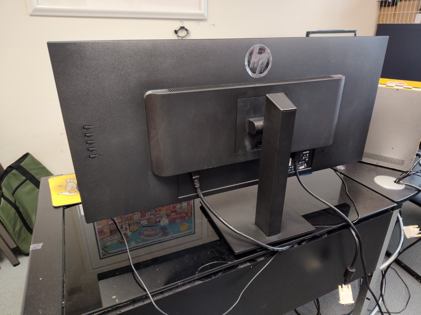 HP 34-inch QHD Ultra Wide 1440p IPS 165Hz UWQHD HDR Gaming Monitor HP ...