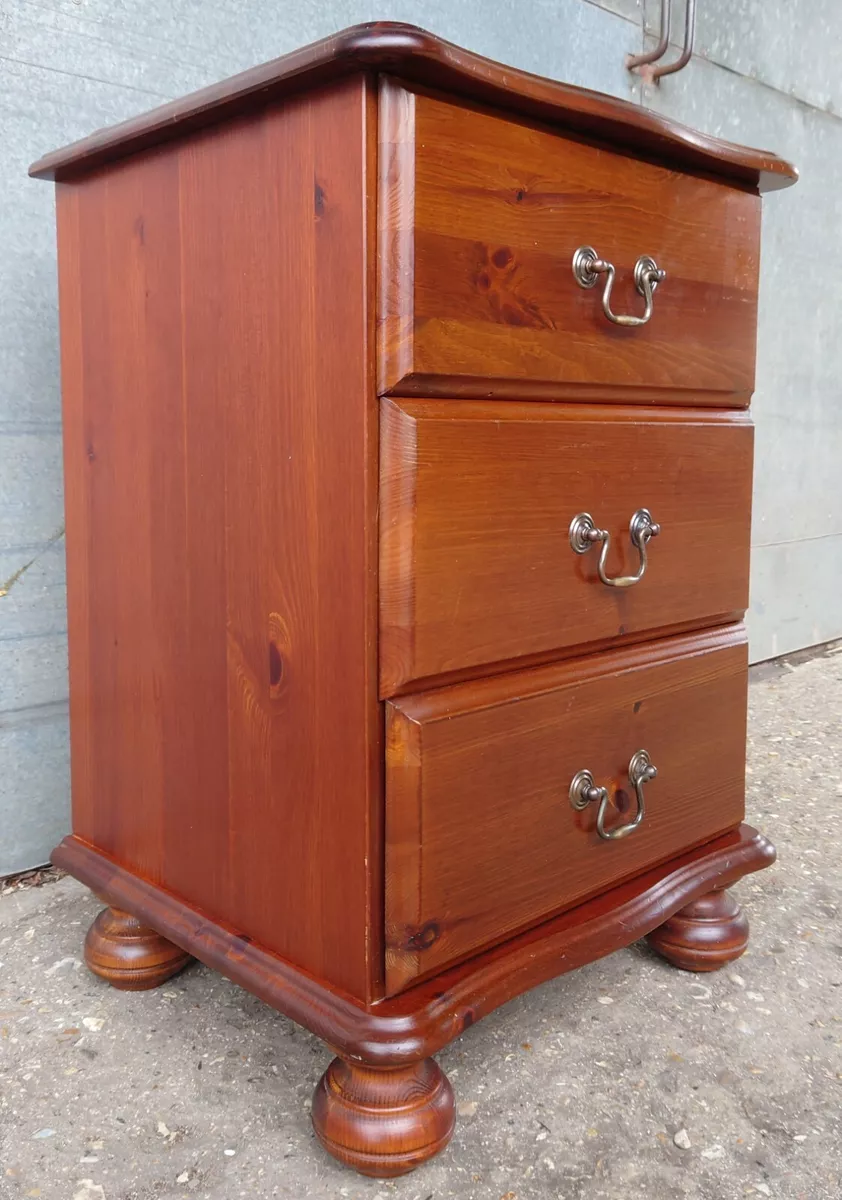 Antique Pine 3 Drawer Bedside Cabinet | Cabinets Matttroy Antique Pine 3 Drawer Bedside Cabinet | Cabinets Matttroy