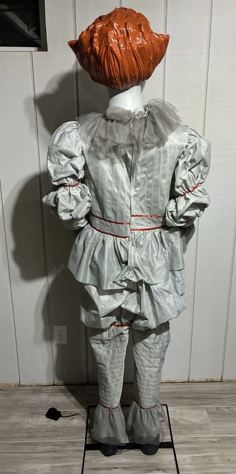 6 Ft Tall Life Size IT Pennywise Animatronic Halloween Prop | eBay