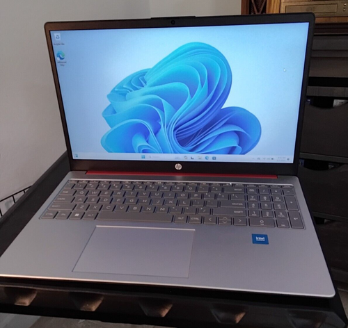 HP 15-FD0083WM 15.6" HD Pentium N200 1.8GHz UHD 4GB RAM 128GB SSD no P ...