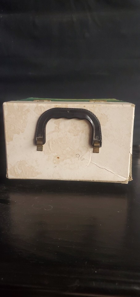 VINTAGE BEATLES 45 RPM RECORD CARRYING CASE JOHN LENNON PAUL MCCARTNEY ...