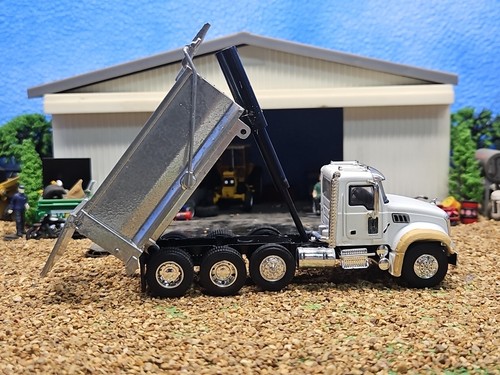 CUSTOM Mack Granite Dump Truck 1/64 2020 dcp Greenlight rock gravel ...
