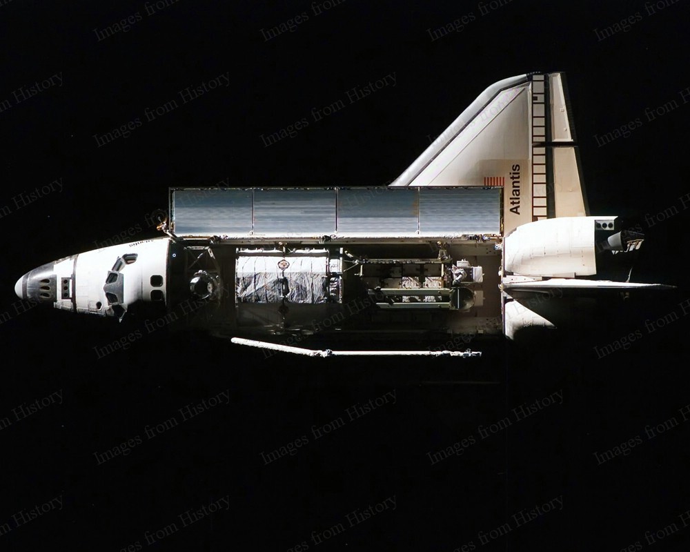 8x10 Print NASA Space Shuttle Atlantis in Orbit #4549 | eBay