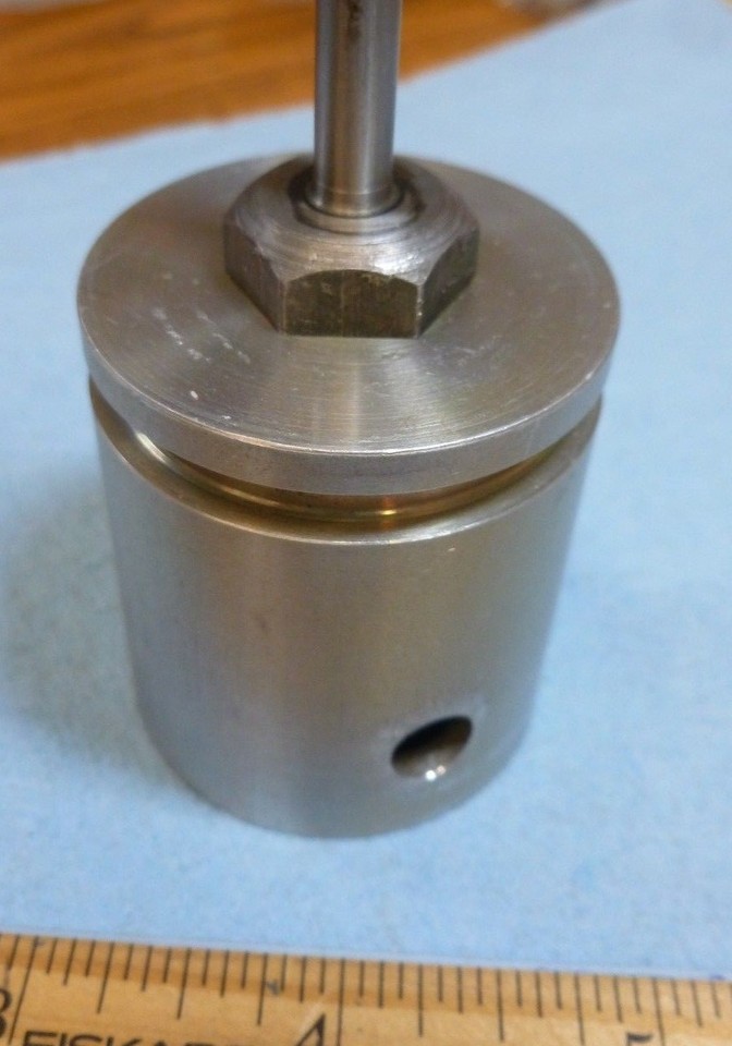 Cessna NOSE STRUT PLUG & METERING PIN ASSEMBLY (182 / 206 / 207 & 210 ...