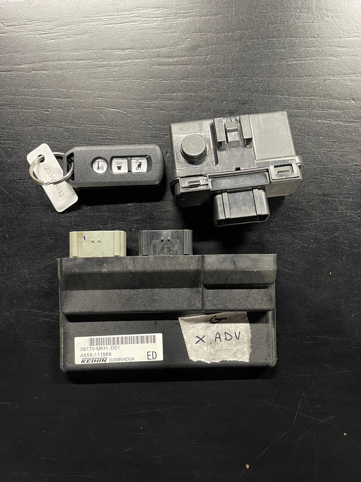 Honda X-ADV 750 2017 ECU Fob Box Wireless Key Set *9871 Miles* 38770 ...