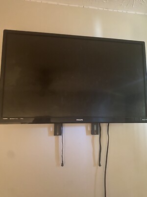 Roku 32" Inch Select Series HD LED Smart Roku TV w Voice Remote 720p ...