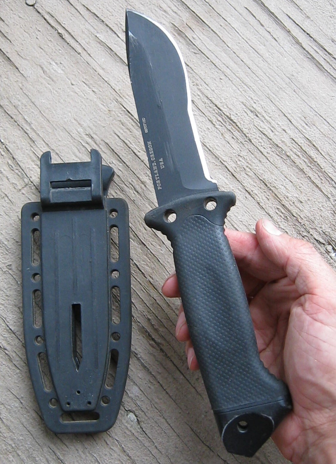 GERBER PORTLAND, OREGON, USA, FIXED BLADE COMBAT KNIFE, W/SHEATH BLACK ...