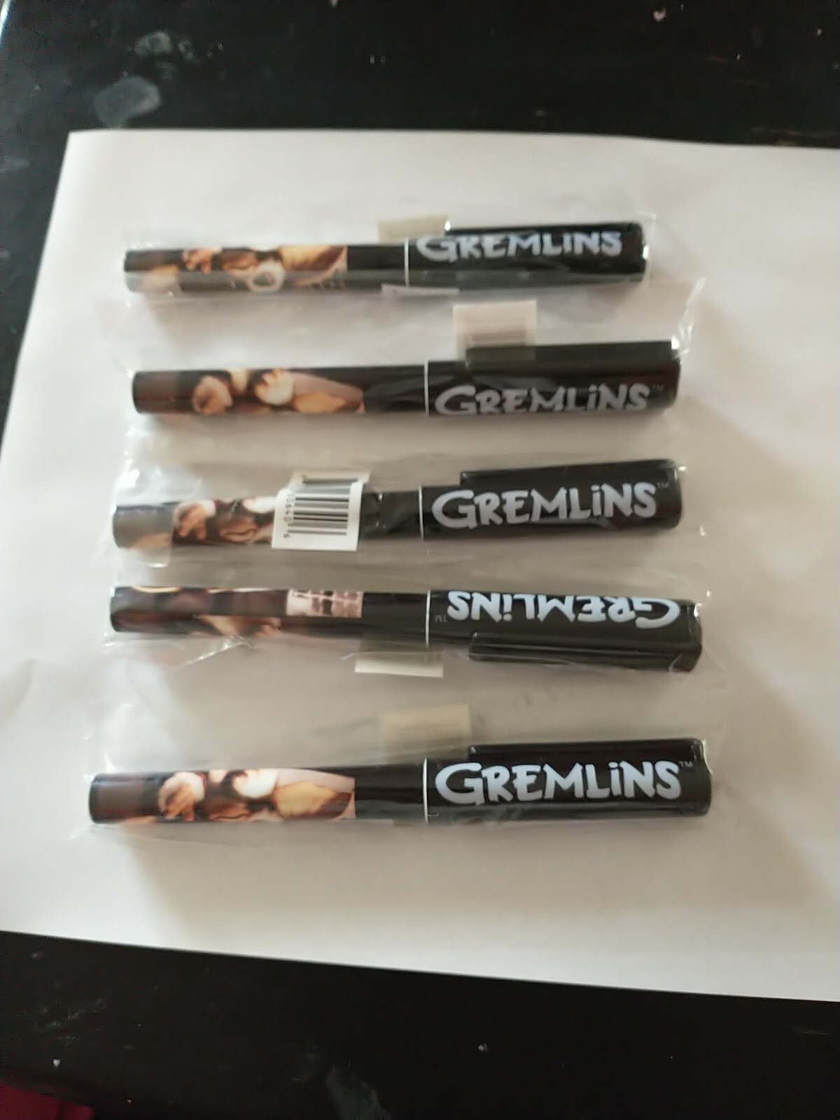 Lot of 5 Brand NEW Gremlins Barrel Pen Sad Gizmo FACTORY sealed Warner ...
