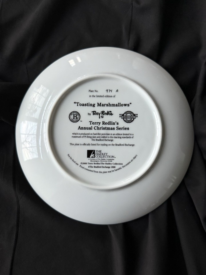 TERRY REDLIN 9 3/8" PLATE "TOASTING MARSHMALLOWS" Hadley Collection ...