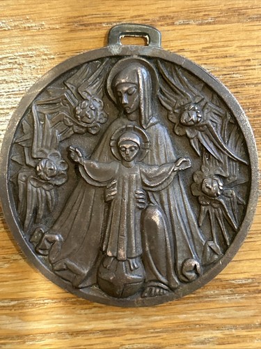 Religious Madonna & Child Crib Medallion Fernand PY Cradle Medallion, 2 ...