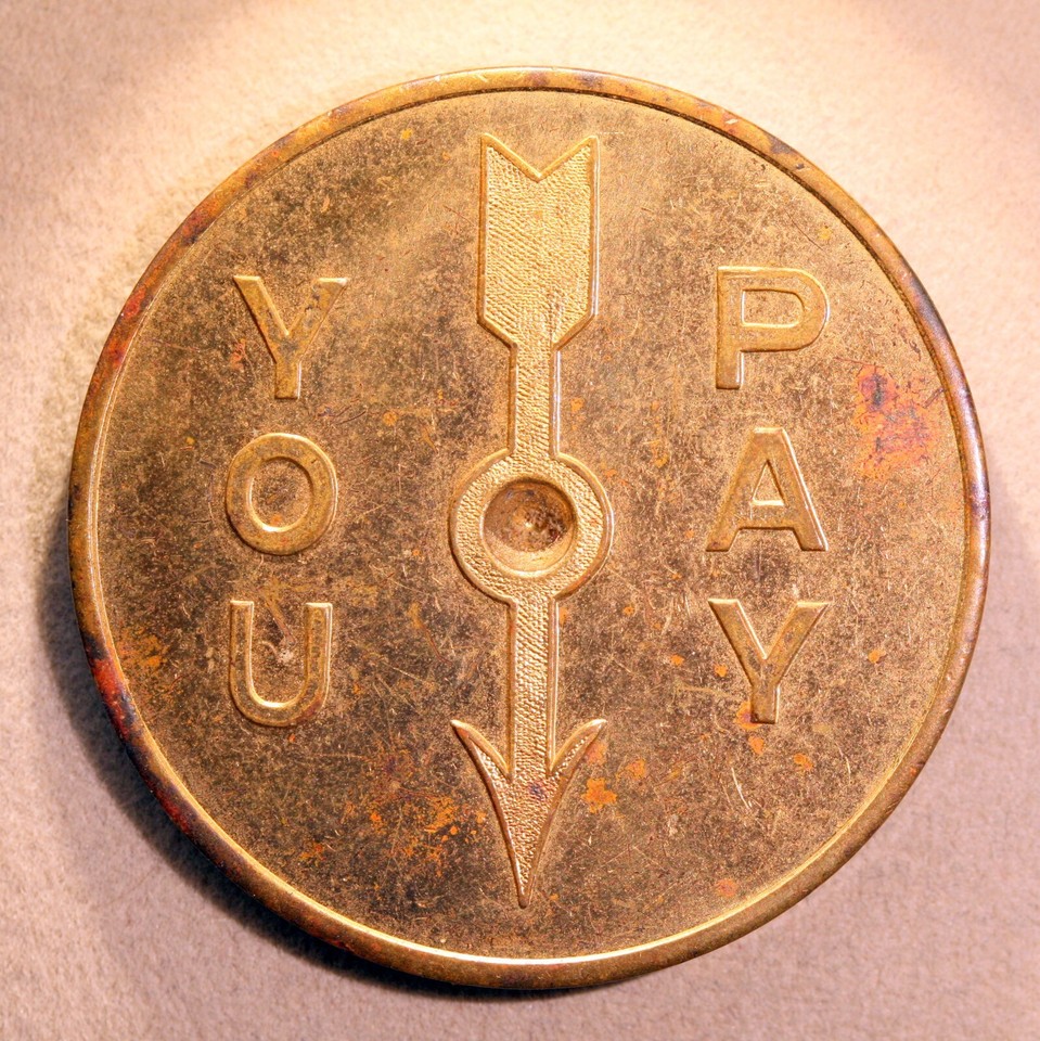 Wisconsin spinner token- Wm. Yeschek's Crawling Stone Lodge, Lac du ...