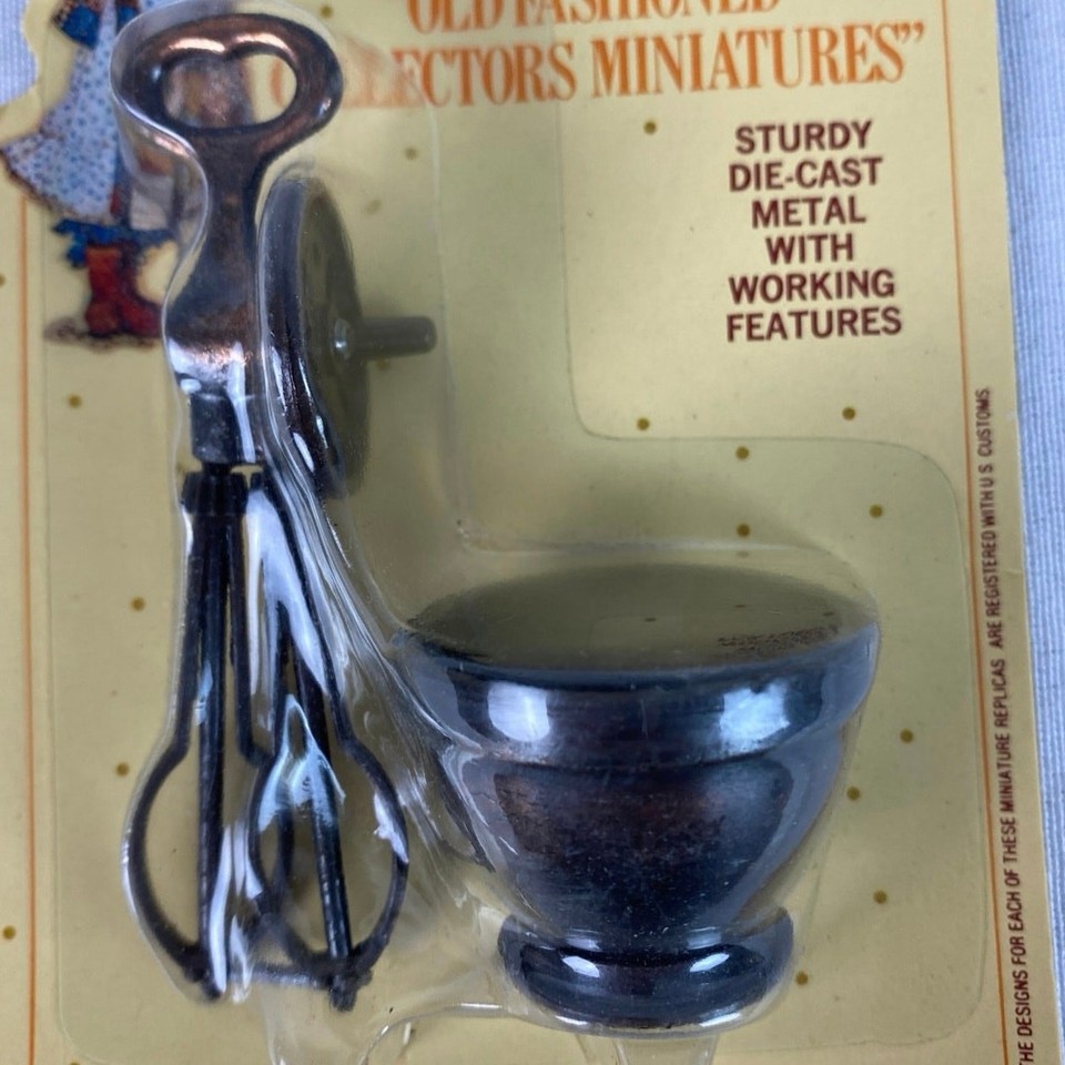HOLLY HOBBIE Metal Mixer MINIATURE 1976 Durham NIP Die Cast Working Features | eBay