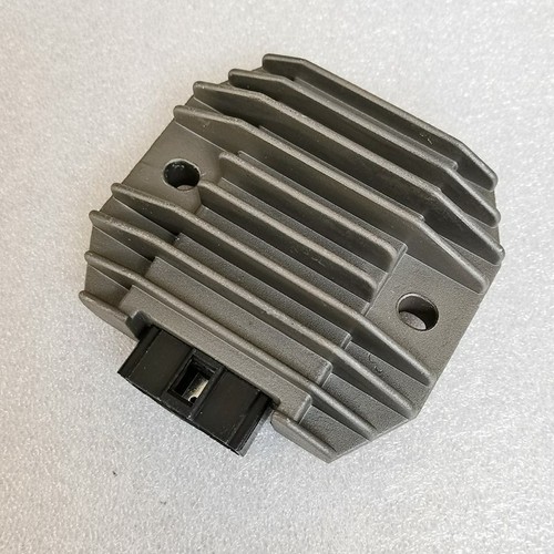Regulator Rectifier + Plug For Yamaha YZF R1 98-01 R6 99-05 R6S YZF600R ...
