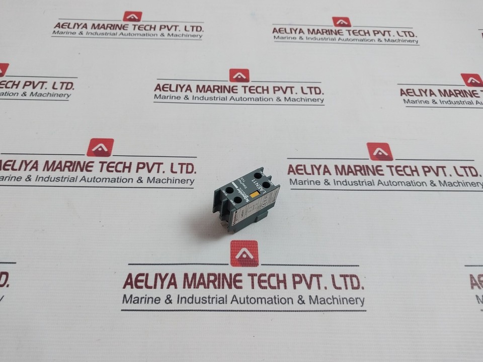 Schneider Electric LAEN11 Auxiliary Contact Block 690V 10A LC1E/CAE | eBay