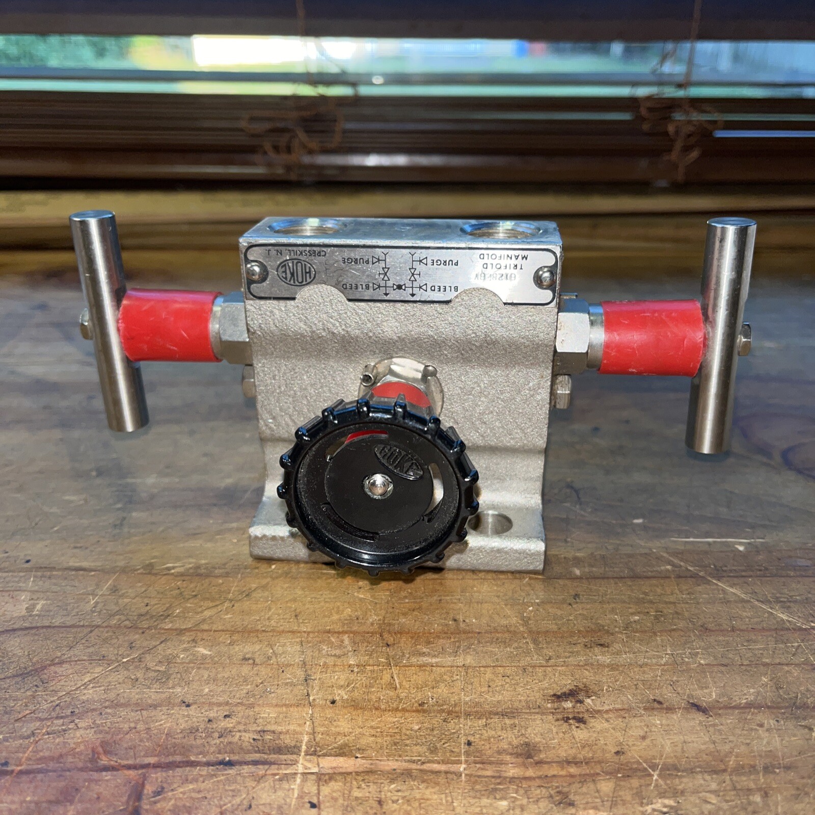 HOKE 1/2" TRIFOLD MANIFOLD 8122F8Y | eBay