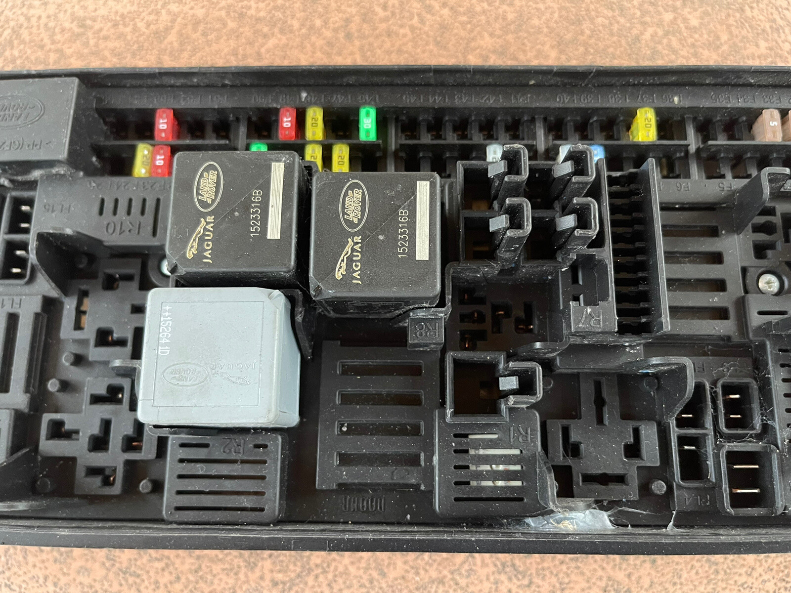 2016 RANGE ROVER VOGUE L405 SPORT L494 REAR FUSE BOX HPLA-14N030-AB ...