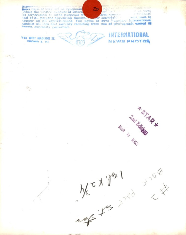 GA302 1952 Wire Photo WHO HAS THE MOST KISSABLE LIPS IN HOLLYWOOD? JEAN ...