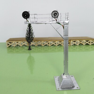 1 x HO scale searchlight cantilever signal bridge metal 3-colors metal ...