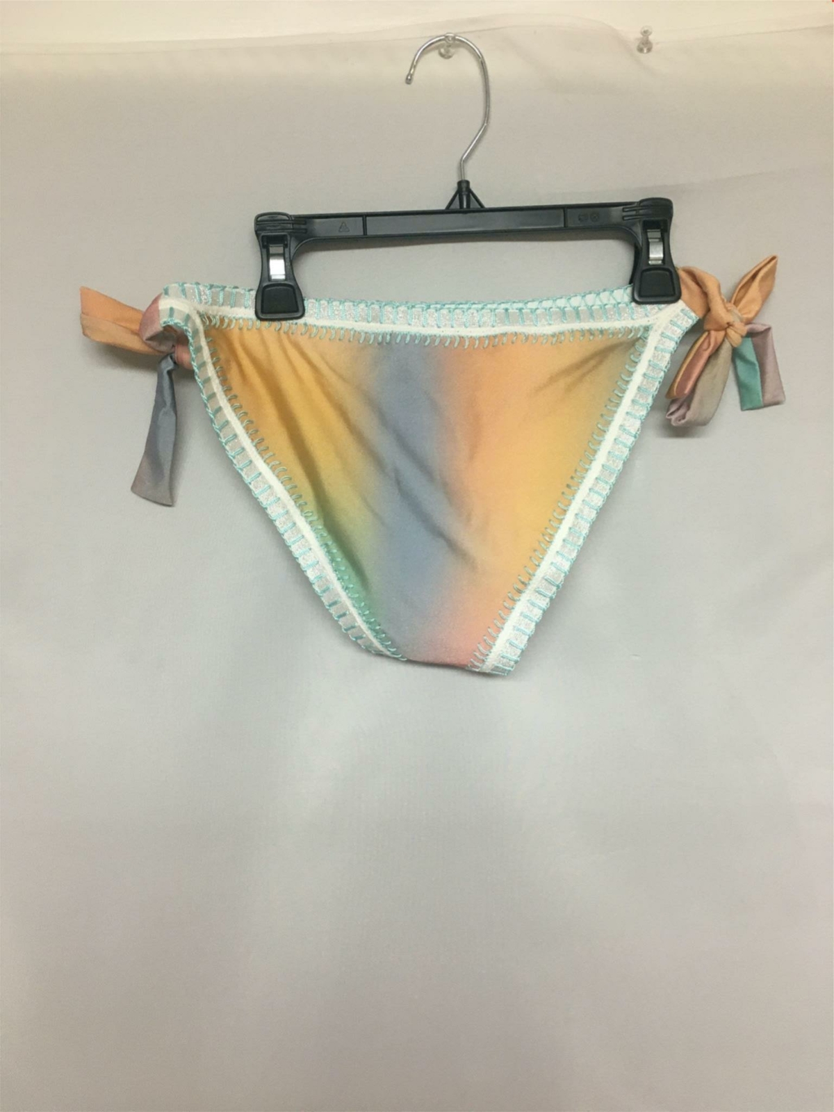 Platinum inspired by Solange Ferrarini Crochet Trim Tie Bikini Bottom ...