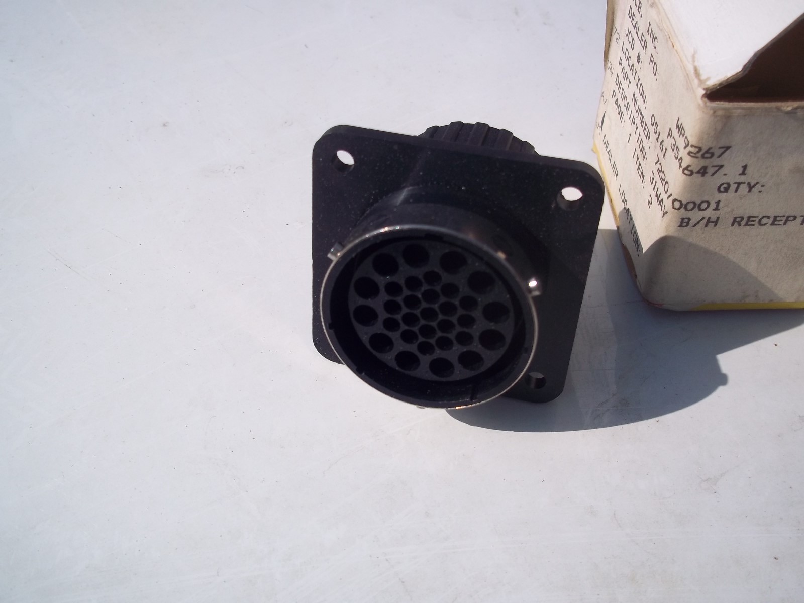 GENUINE JCB 31 PIN CONNECTOR PART NUMBER 7220/0001 | eBay