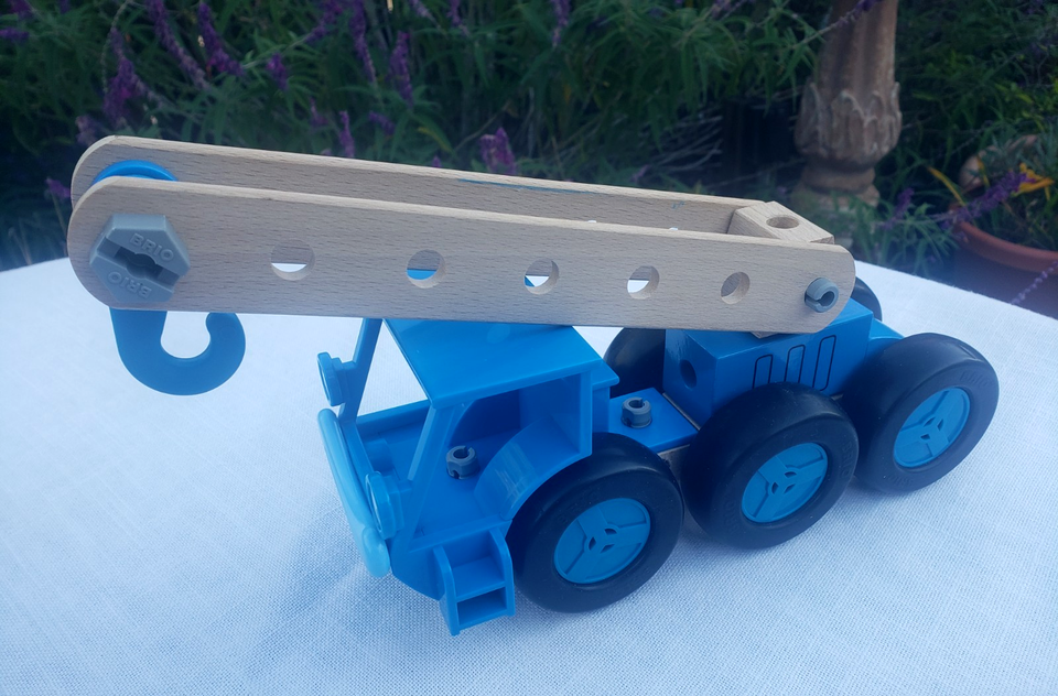 Vtg 2001 BRIO Builder System Bob the Builder TRAVIS Tractor LOFTY Crane ...