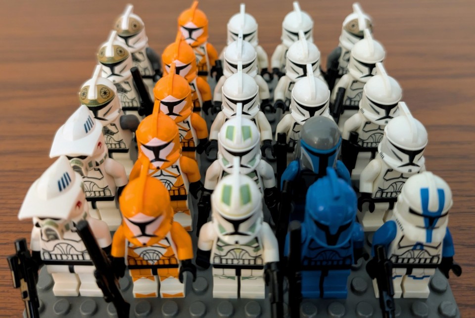 LEGO Star Wars Lot of 25 Retired/Rare Minifigures Clones & Clone Wars ...