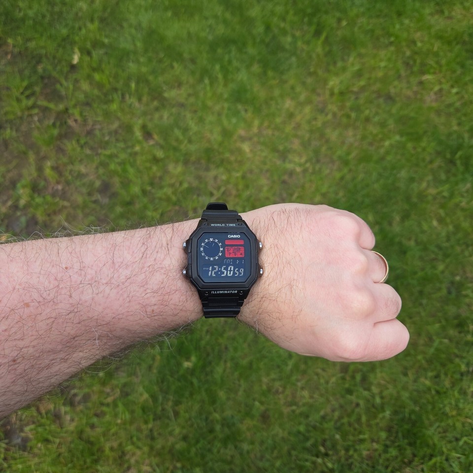 CASIO AE-1200WHD. Royale World Time Watch Mod. Negative Display ...