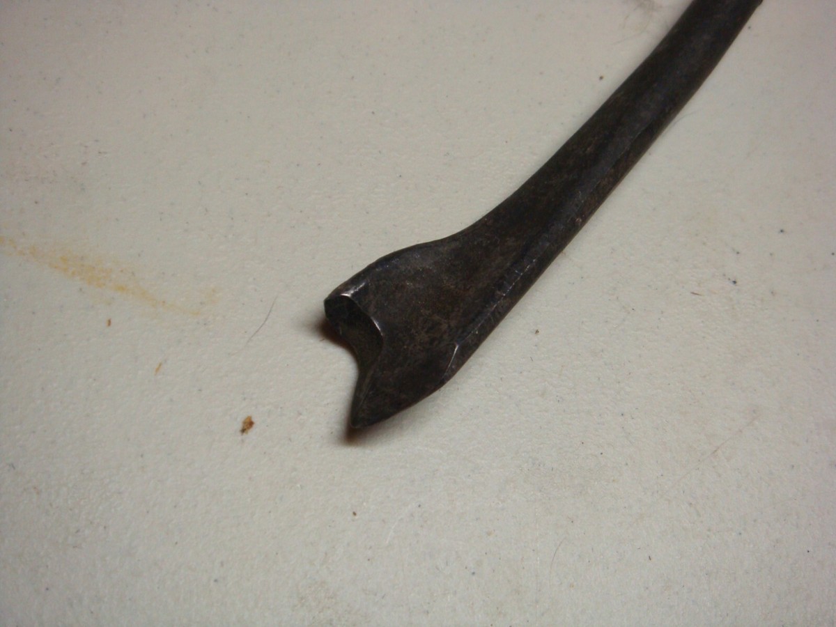 Muffler Chisel Muffler Splitter Air Chisel, .401 In Shank Size,