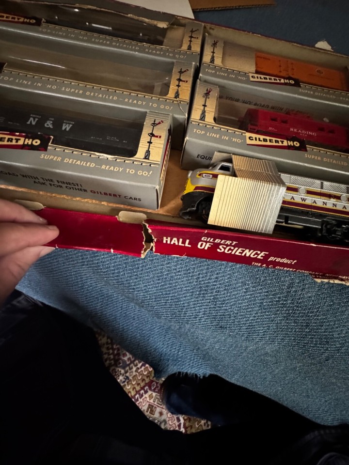 VINTAGE GILBERT HO SCALE HO 310 DIESEL FREIGHT TRAIN SET | eBay