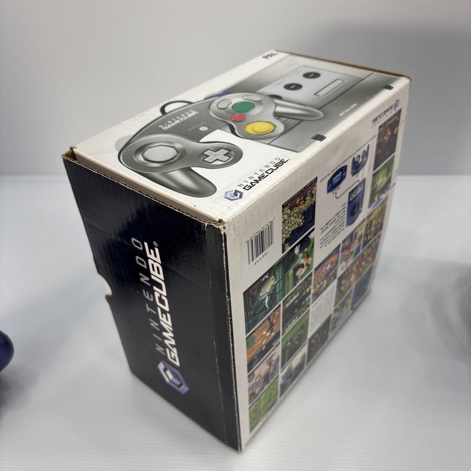 NINTENDO GAMECUBE GAME CONSOLE SILVER BOXED WITH CONTROLLER NO CORDS ...