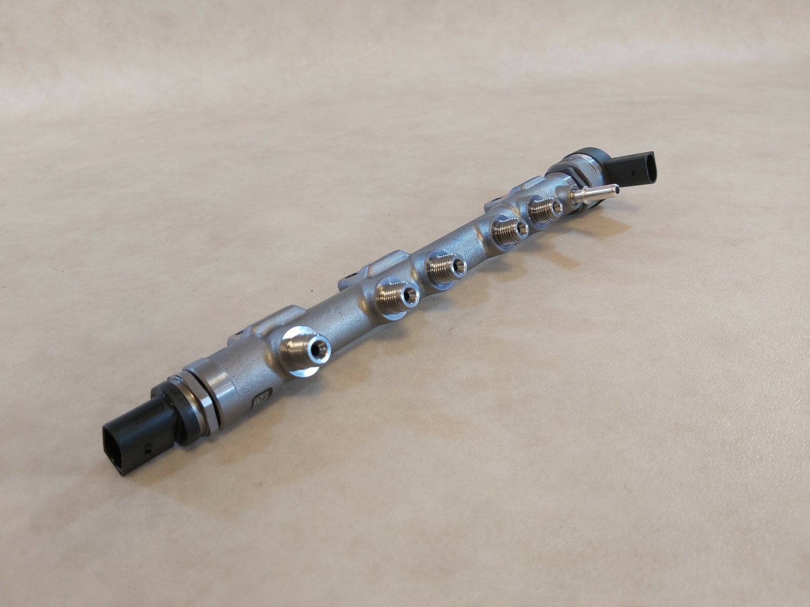 NEW GENUINE BMW MINI Fuel Pressure accumulator & Sensor 13538579239 ...