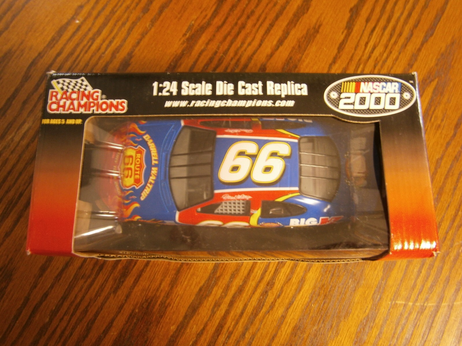 NASCAR Darrell Waltrip #66 1:24 Scale Car Racing Champions Ford Taurus ...
